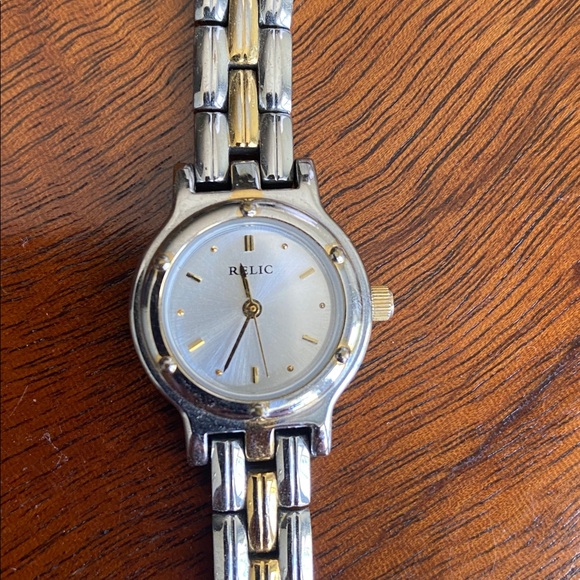 Relic | Accessories | Relic Womens Silver And Gold Watch | Poshmark